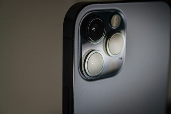 LiDAR in Smartphone Photography - 9meters