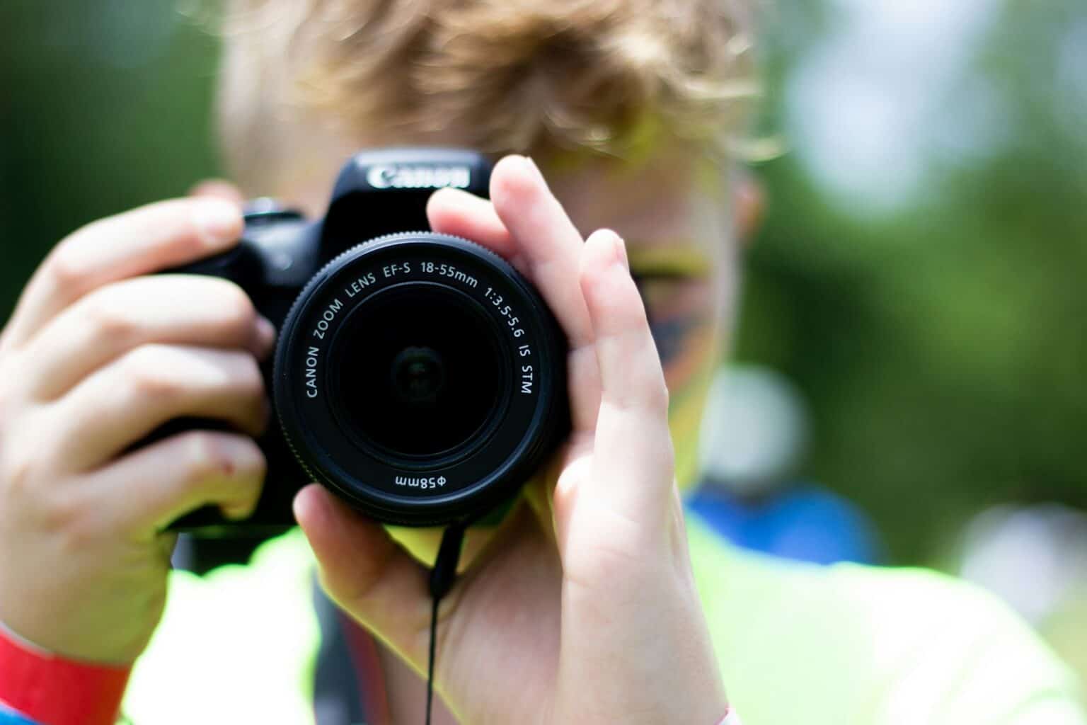 Best DSLR Camera Models for Beginner Photographers in 2025 - 9meters