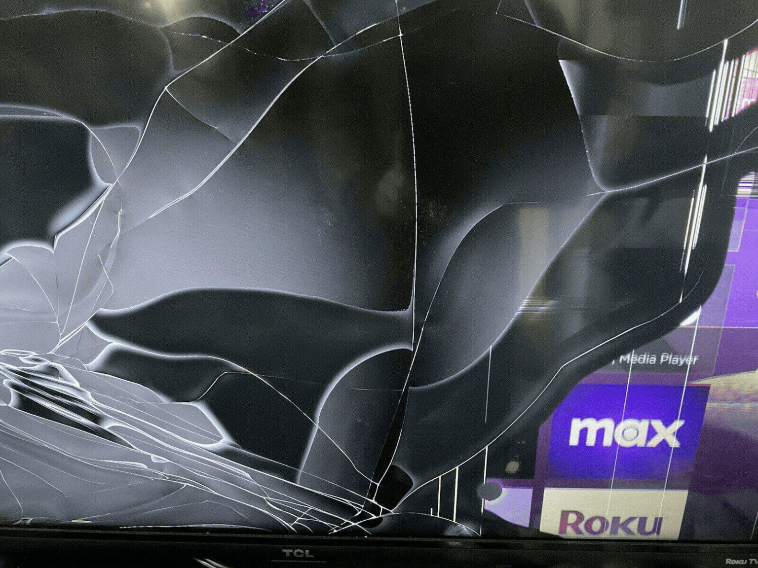 Can You Repair a Broken TV Screen? - 9meters