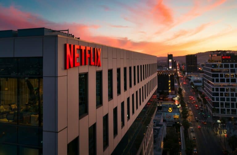 How Does Netflix Make Money: A Breakdown of their Top Revenue Streams ...
